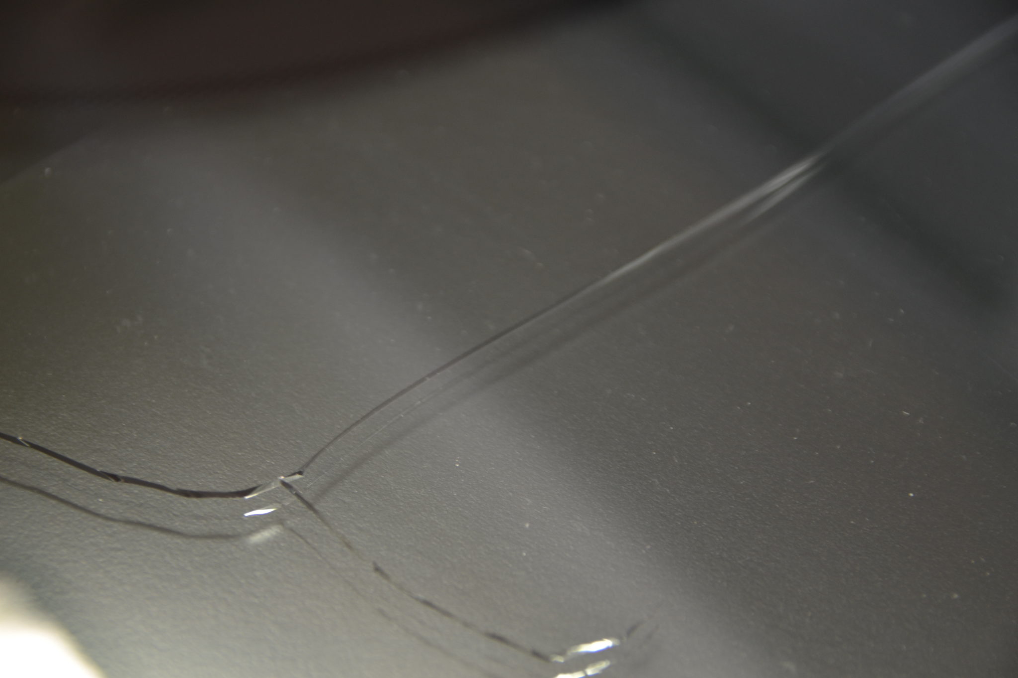 Risse in der Windschutzscheibe - Trainmobil