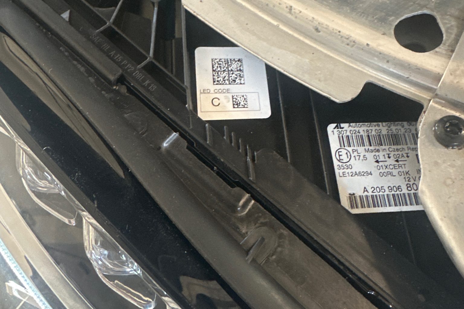 Mercedes LED Matrix Scheinwerfer